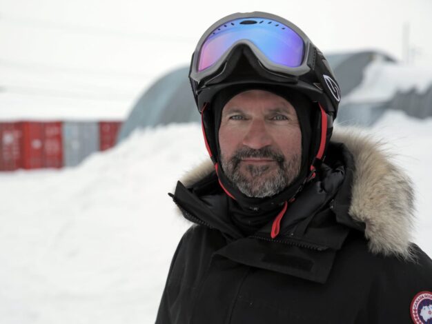 Tara Polar Station, drifting polar station in the Arctic