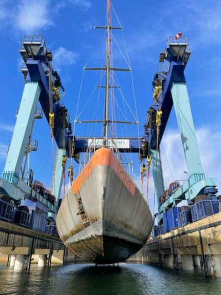 Along shipyards and scientific missions, the schooner Tara