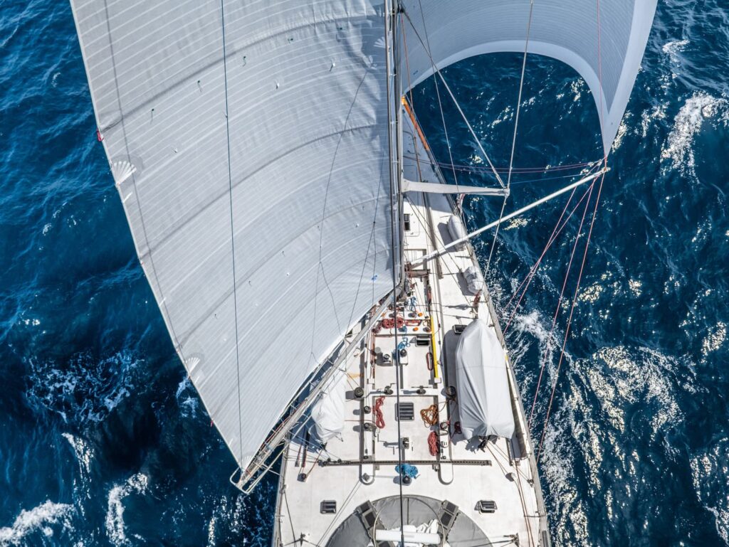 Along shipyards and scientific missions, the schooner Tara