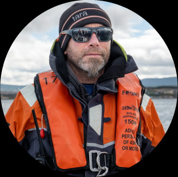 Quel est l'équipage de l'expédition Tara Europa ? | Education