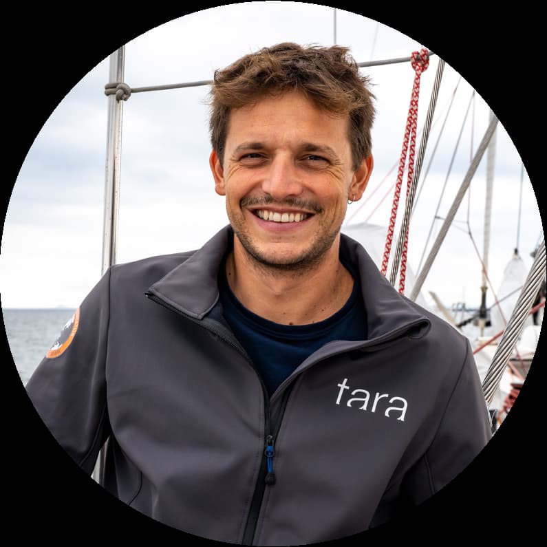 Quel est l'équipage de l'expédition Tara Europa ? | Education